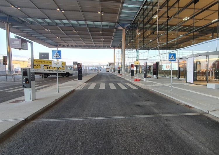 BER Ebene 1 Abflug leer (Foto Axel Rühle) | Taxi Times