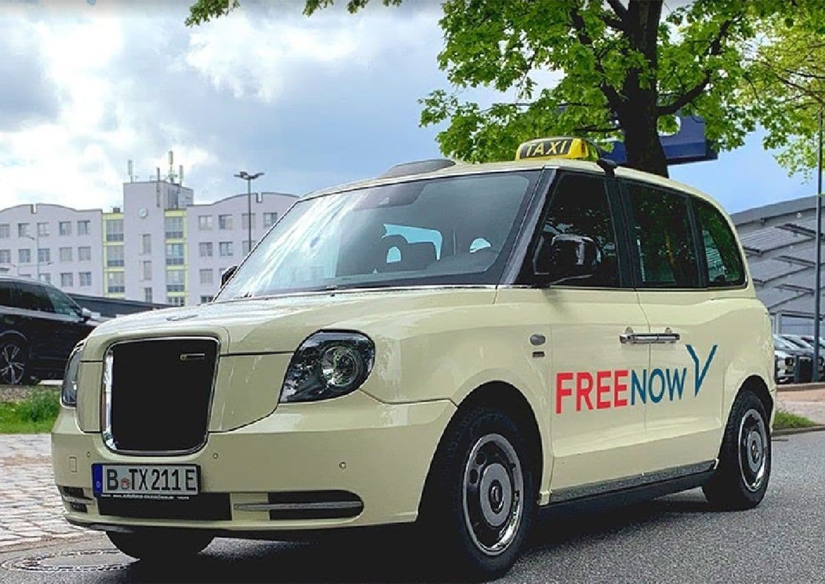 2021-07-15 London-Taxi mit Free-now-Reklame – Foto Free now | Taxi Times